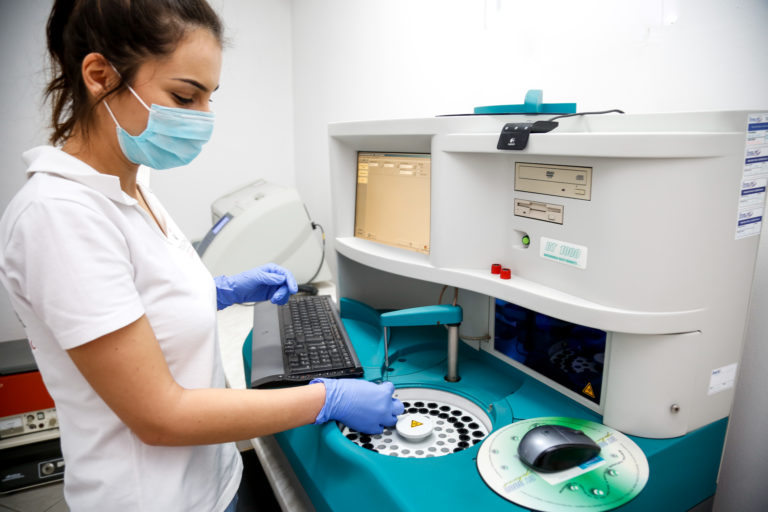 KOMPLETNA LABORATORIJA